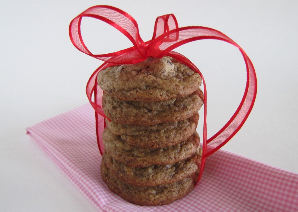 Cookie Shop Chocolate Chip Cookies | My Danish Kitchen